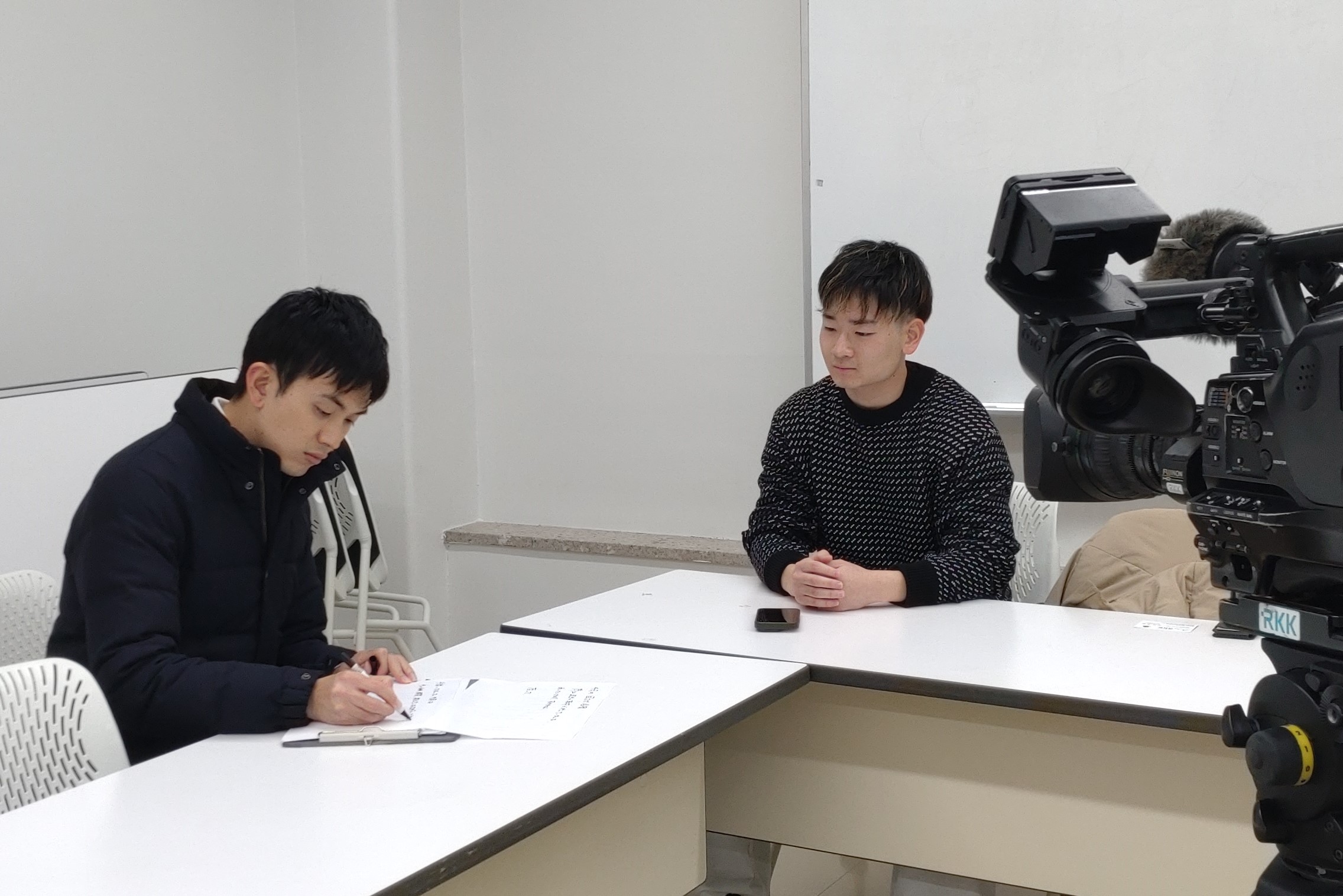 RKK熊本放送「夕方LIVEゲツキン！」に、陸上競技部の冨永幸佑さんが取り上げられました｜メディア｜ニュース｜熊本学園大学｜ALL for ONE